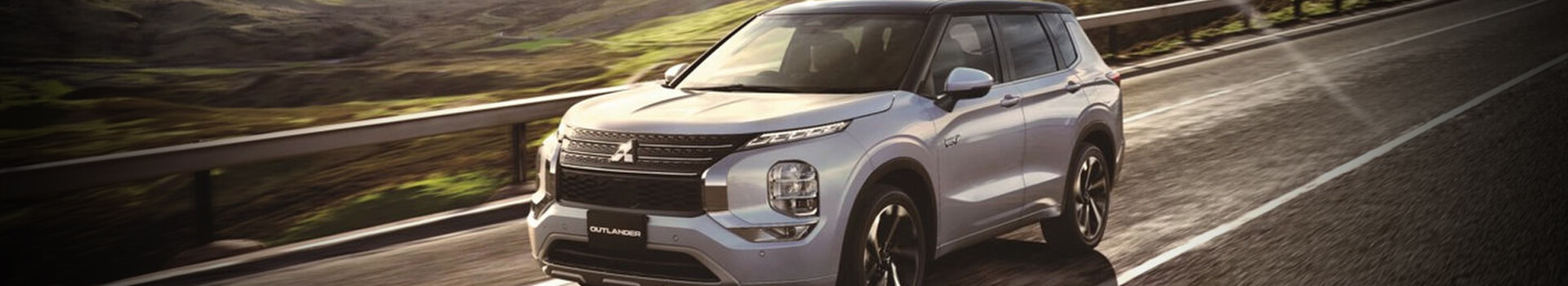 Mitsubishi Outlander PHEV 2024 : Comparatif avec le Ford Escape PHEV